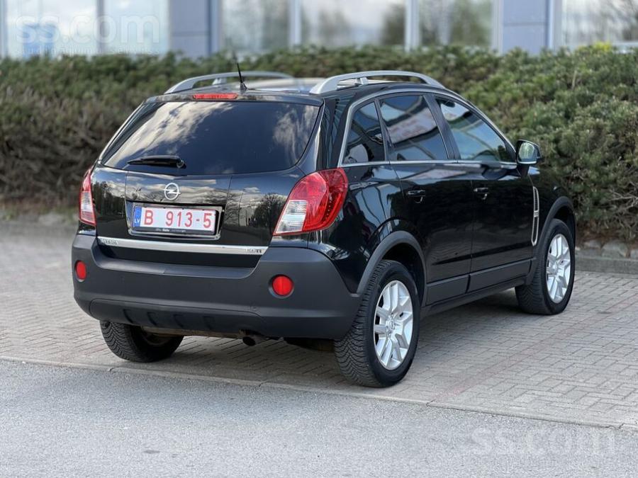 Black Opel Antara 2012 in Riga, with an engine capacity of 2.20 L and mileage of 204 thousand km for 5790 €, photo 8 on AUTOMOTO.COM.LV