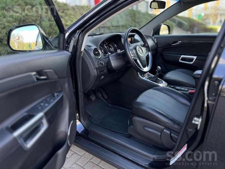Black Opel Antara 2012 in Riga, with an engine capacity of 2.20 L and mileage of 204 thousand km for 5790 €, photo 15 on AUTOMOTO.COM.LV