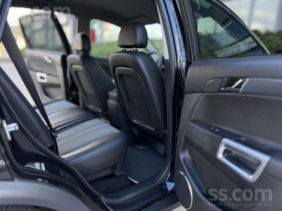 Black Opel Antara 2012 in Riga, with an engine capacity of 2.20 L and mileage of 204 thousand km for 5790 €, photo 28 on AUTOMOTO.COM.LV