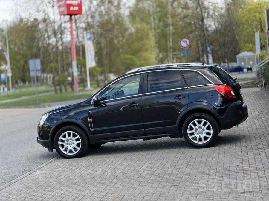 Black Opel Antara 2012 in Riga, with an engine capacity of 2.20 L and mileage of 204 thousand km for 5690 €, photo 13 on AUTOMOTO.COM.LV