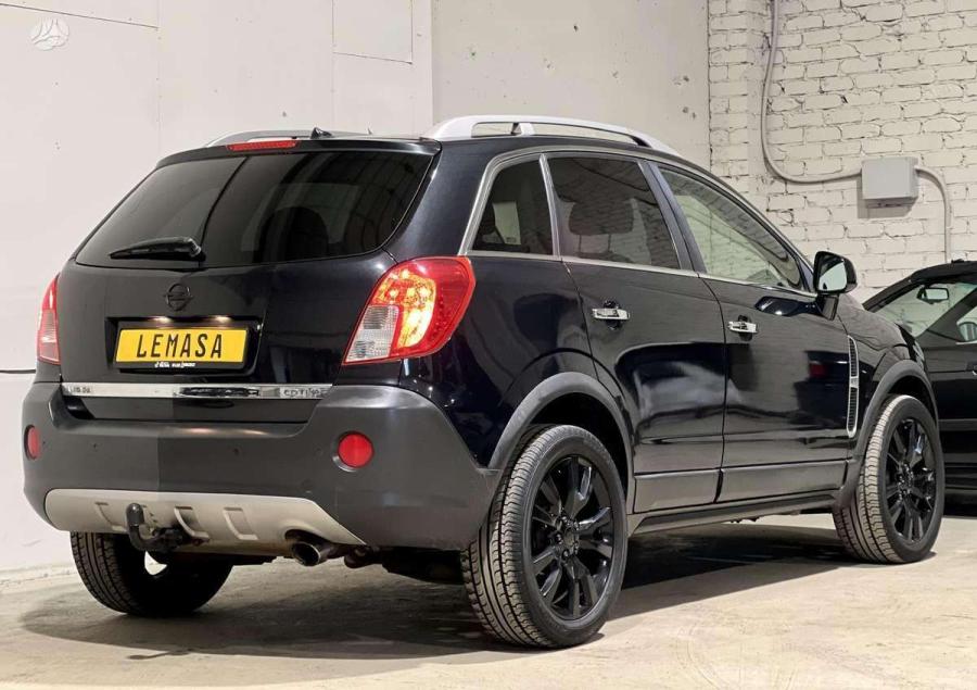 Black Opel Antara 2012 in Klaipeda, with an engine capacity of 2.23 L and mileage of 184 thousand km for 5999 €, photo 25 on AUTOMOTO.COM.LV