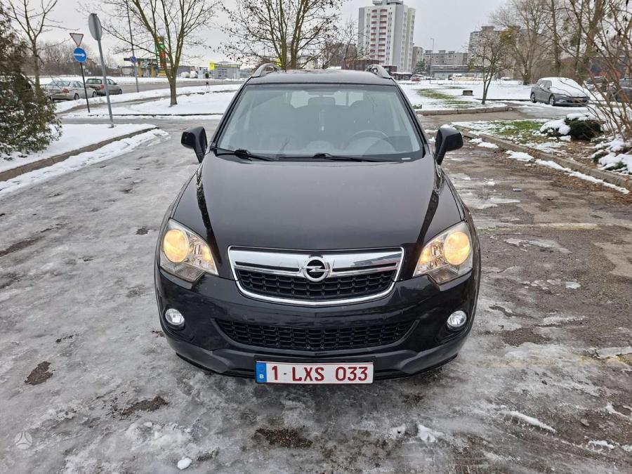 Black Opel Antara 2012 in Kaunas, with an engine capacity of 2.23 L and mileage of 121 thousand km for 5450 €, photo 2 on AUTOMOTO.COM.LV