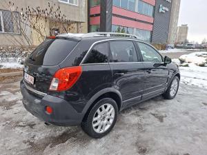 Black Opel Antara 2012 in Kaunas, with an engine capacity of 2.23 L and mileage of 121 thousand km for 5450 €, photo 5 on AUTOMOTO.COM.LV