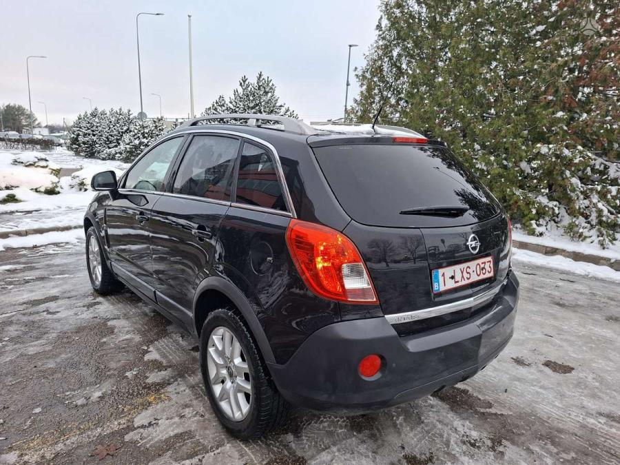 Black Opel Antara 2012 in Kaunas, with an engine capacity of 2.23 L and mileage of 121 thousand km for 5450 €, photo 7 on AUTOMOTO.COM.LV