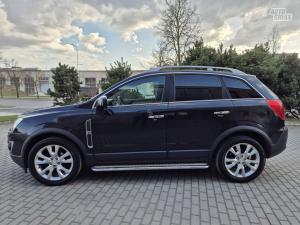 Black Opel Antara 2012 in Mazeikiai, with an engine capacity of 2.20 L and mileage of 166 thousand km for 5450 €, photo 3 on AUTOMOTO.COM.LV