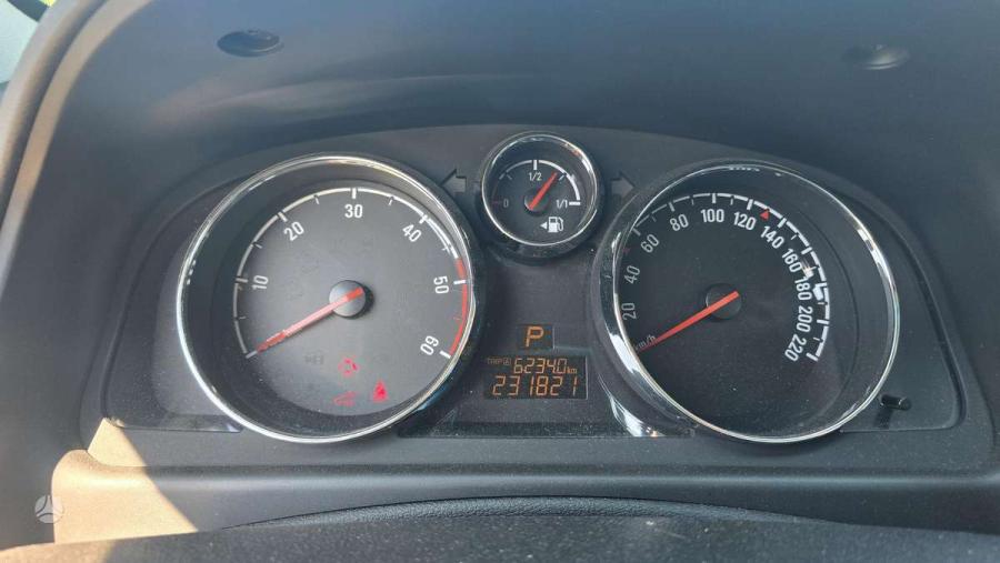 Melns Opel Antara 2012 Plungė, ar dzinēja tilpumu 2.23 L un nobraukumu 232 tūkst. km par 4900 €, foto 9 vietnē AUTOMOTO.COM.LV
