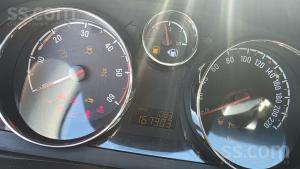 Melns Opel Antara 2012 Liepāja, ar dzinēja tilpumu 2.20 L un nobraukumu 167 tūkst. km par 4000 €, foto 10 vietnē AUTOMOTO.COM.LV