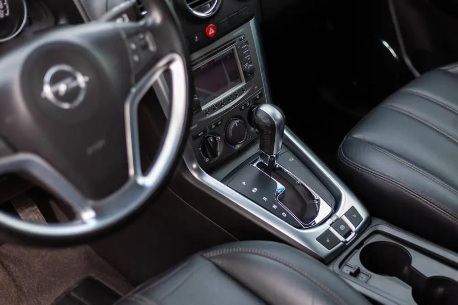 Melns Opel Antara 2012 Rīga, ar dzinēja tilpumu 2.20 L un nobraukumu 145 tūkst. km par 7995 €, foto 21 vietnē AUTOMOTO.COM.LV