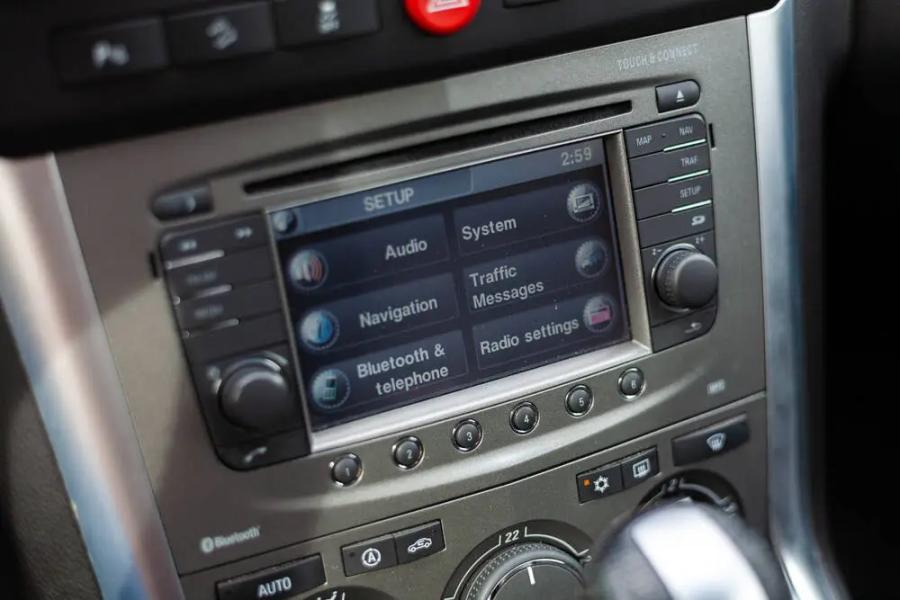 Melns Opel Antara 2012 Rīga, ar dzinēja tilpumu 2.20 L un nobraukumu 145 tūkst. km par 7995 €, foto 32 vietnē AUTOMOTO.COM.LV
