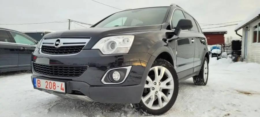 Black Opel Antara 2012 in Riga, with an engine capacity of 2.20 L and mileage of 199 thousand km for 8200 €, photo 1 on AUTOMOTO.COM.LV