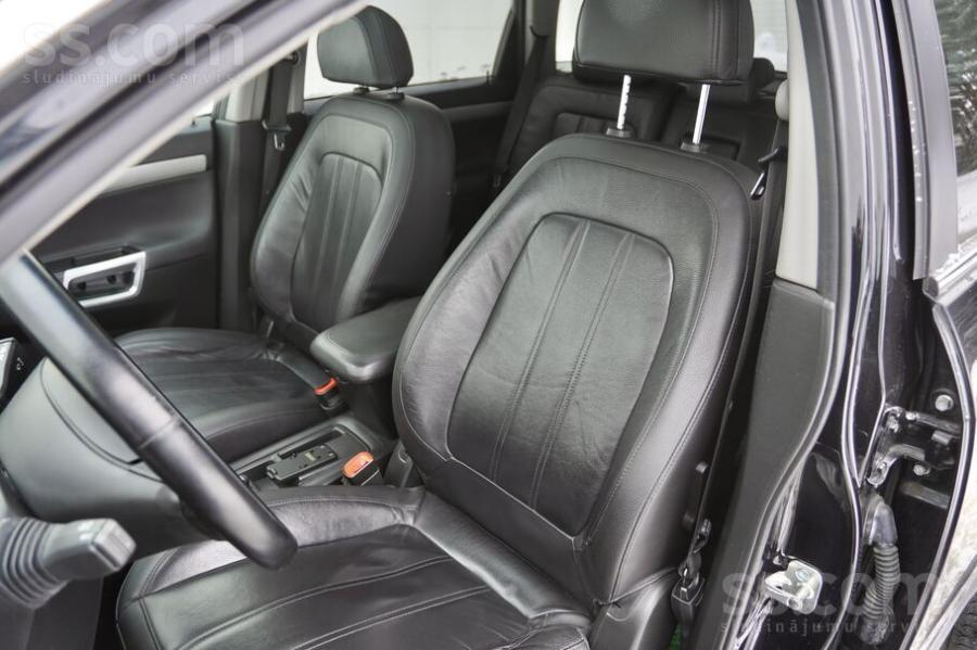 Black Opel Antara 2012 in Riga, with an engine capacity of 2.20 L and mileage of 184 thousand km for 5100 €, photo 15 on AUTOMOTO.COM.LV