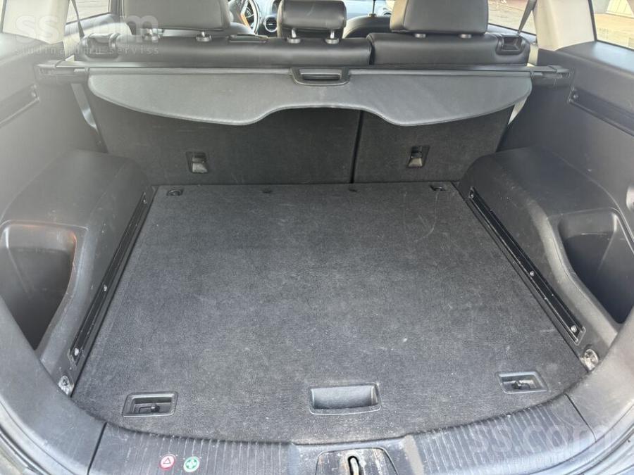 Black Opel Antara 2012 in Riga, with an engine capacity of 2.20 L and mileage of 184 thousand km for 5100 €, photo 24 on AUTOMOTO.COM.LV