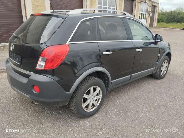 Black Opel Antara 2012 in Kelme, with an engine capacity of 2.23 L and mileage of 180 thousand km for 3350 €, photo 4 on AUTOMOTO.COM.LV