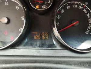 Melns Opel Antara 2012 Kelmė, ar dzinēja tilpumu 2.23 L un nobraukumu 180 tūkst. km par 3350 €, foto 12 vietnē AUTOMOTO.COM.LV