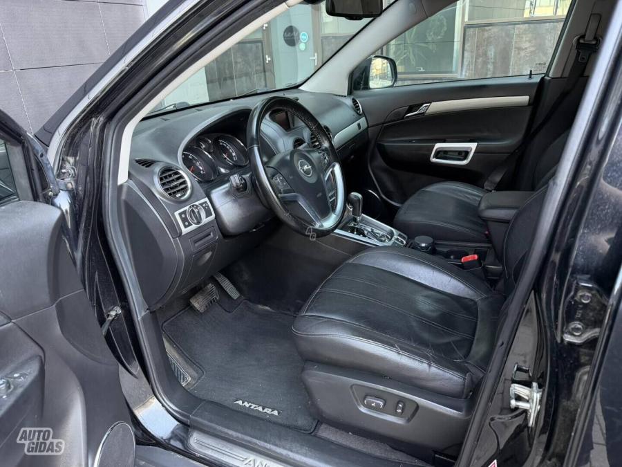 Black Opel Antara 2012 in Vilnius, with an engine capacity of 2.20 L and mileage of 184 thousand km for 3490 €, photo 21 on AUTOMOTO.COM.LV