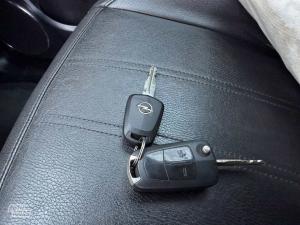 Black Opel Antara 2012 in Vilnius, with an engine capacity of 2.20 L and mileage of 184 thousand km for 3490 €, photo 13 on AUTOMOTO.COM.LV