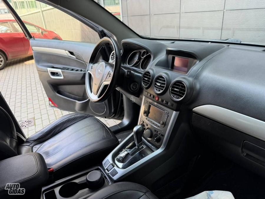 Black Opel Antara 2012 in Vilnius, with an engine capacity of 2.20 L and mileage of 184 thousand km for 3490 €, photo 18 on AUTOMOTO.COM.LV