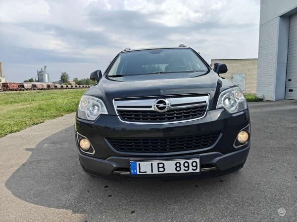 Black Opel Antara 2012 in Akmene, with an engine capacity of 2.23 L and mileage of 208 thousand km for 5600 €, photo 2 on AUTOMOTO.COM.LV