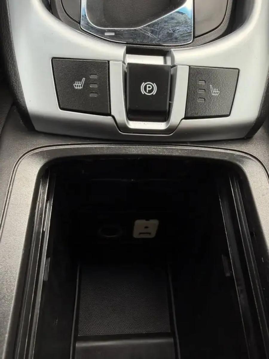 Melns Opel Antara 2012 Ventspils, ar dzinēja tilpumu 2.20 L un nobraukumu 140 tūkst. km par 5990 €, foto 23 vietnē AUTOMOTO.COM.LV