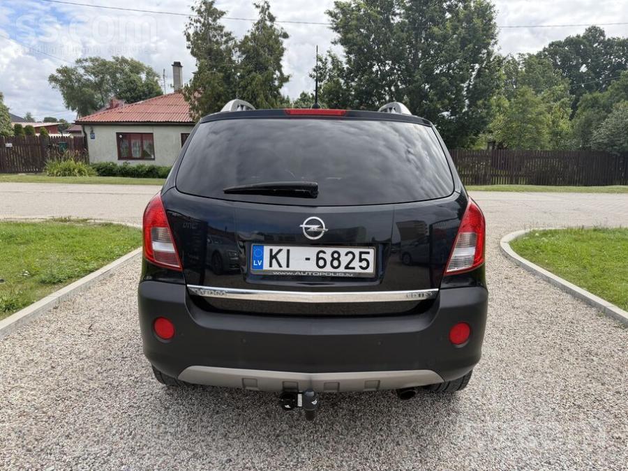 Black Opel Antara 2012 in Ventspils, with an engine capacity of 2.20 L and mileage of 140 thousand km for 5990 €, photo 8 on AUTOMOTO.COM.LV