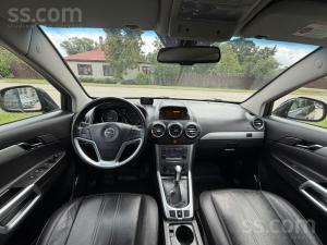 Black Opel Antara 2012 in Ventspils, with an engine capacity of 2.20 L and mileage of 140 thousand km for 5990 €, photo 15 on AUTOMOTO.COM.LV