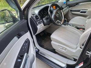 Black Opel Antara 2012 in Vievis, with an engine capacity of 2.23 L and mileage of 169 thousand km for 5400 €, photo 8 on AUTOMOTO.COM.LV