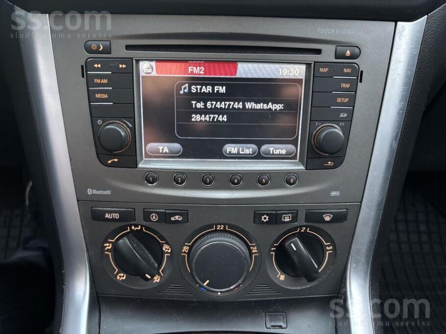 Black Opel Antara 2012 in Jelgava, with an engine capacity of 2.20 L and mileage of 298 thousand km for 2950 €, photo 10 on AUTOMOTO.COM.LV
