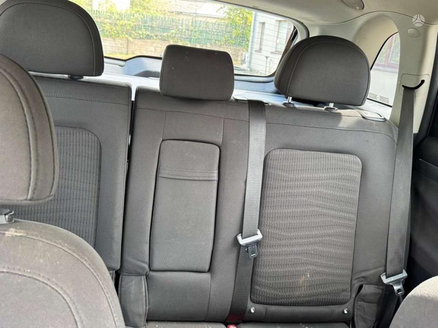 Melns Opel Antara 2012 Utena, ar dzinēja tilpumu 2.23 L un nobraukumu 251 tūkst. km par 2800 €, foto 7 vietnē AUTOMOTO.COM.LV