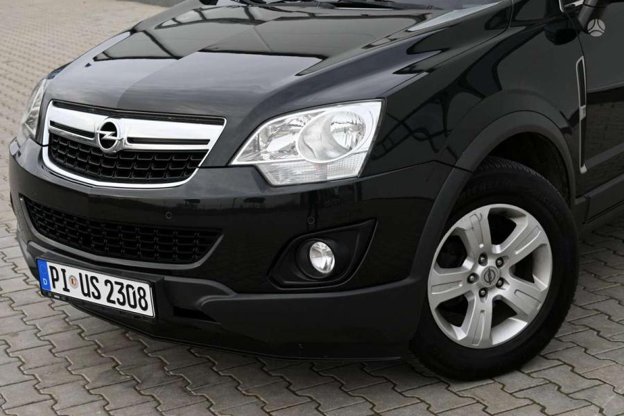 Black Opel Antara 2013 in Kretinga, with an engine capacity of 2.23 L and mileage of 218 thousand km for 5799 €, photo 4 on AUTOMOTO.COM.LV