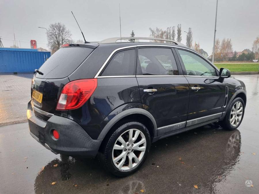 Melns Opel Antara 2013 Tauragė, ar dzinēja tilpumu 2.23 L un nobraukumu 115 tūkst. km par 2350 €, foto 3 vietnē AUTOMOTO.COM.LV