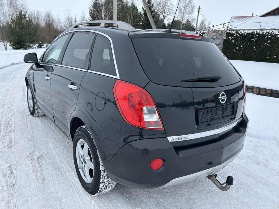 Black Opel Antara 2013 in Pasvalys, with an engine capacity of 2.20 L and mileage of 186 thousand km for 4999 €, photo 4 on AUTOMOTO.COM.LV