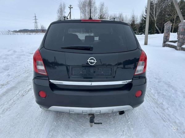 Black Opel Antara 2013 in Pasvalys, with an engine capacity of 2.20 L and mileage of 186 thousand km for 4999 €, photo 5 on AUTOMOTO.COM.LV