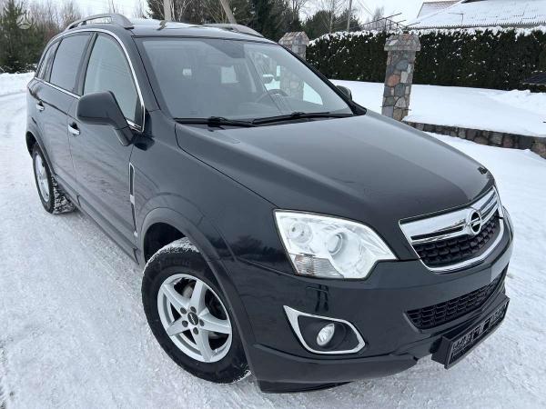 Black Opel Antara 2013 in Pasvalys, with an engine capacity of 2.20 L and mileage of 186 thousand km for 4999 €, photo 9 on AUTOMOTO.COM.LV