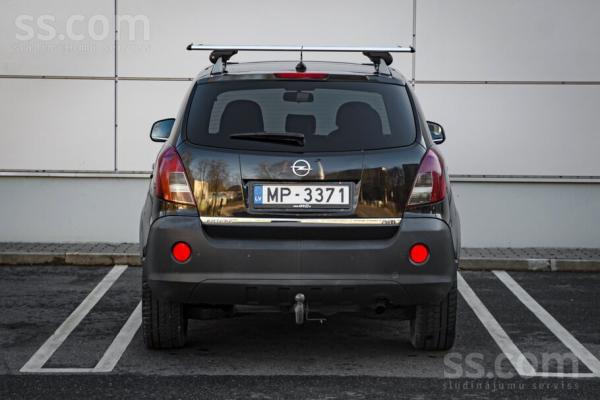 Black Opel Antara 2013 in Riga, with an engine capacity of 2.20 L and mileage of 0 thousand km for 5990 €, photo 5 on AUTOMOTO.COM.LV