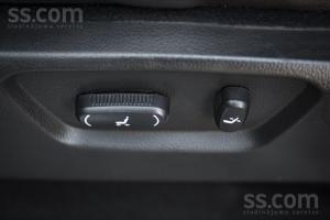 Black Opel Antara 2013 in Riga, with an engine capacity of 2.20 L and mileage of 0 thousand km for 5990 €, photo 10 on AUTOMOTO.COM.LV