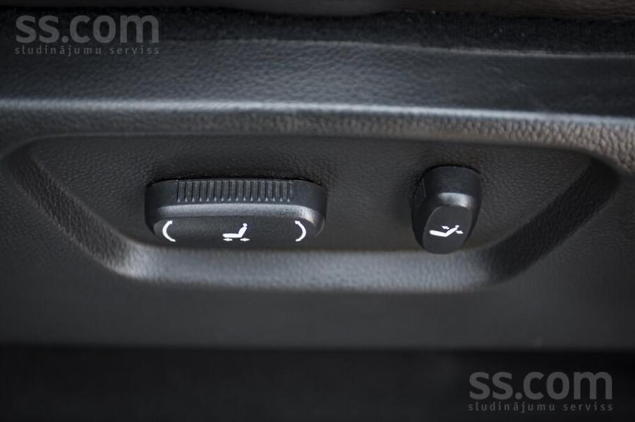 Black Opel Antara 2013 in Riga, with an engine capacity of 2.20 L and mileage of 0 thousand km for 5990 €, photo 10 on AUTOMOTO.COM.LV