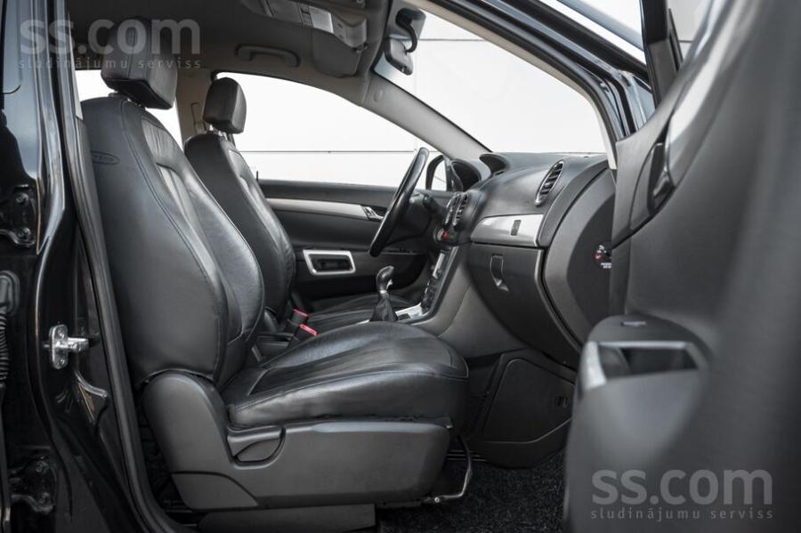 Black Opel Antara 2013 in Riga, with an engine capacity of 2.20 L and mileage of 0 thousand km for 5990 €, photo 11 on AUTOMOTO.COM.LV
