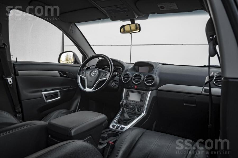 Black Opel Antara 2013 in Riga, with an engine capacity of 2.20 L and mileage of 0 thousand km for 5990 €, photo 16 on AUTOMOTO.COM.LV