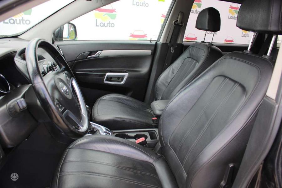 Black Opel Antara 2013 in Vilnius, with an engine capacity of 2.23 L and mileage of 275 thousand km for 5790 €, photo 6 on AUTOMOTO.COM.LV