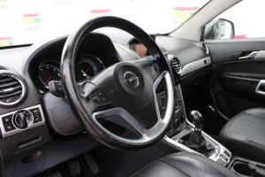 Black Opel Antara 2013 in Vilnius, with an engine capacity of 2.23 L and mileage of 275 thousand km for 5790 €, photo 7 on AUTOMOTO.COM.LV