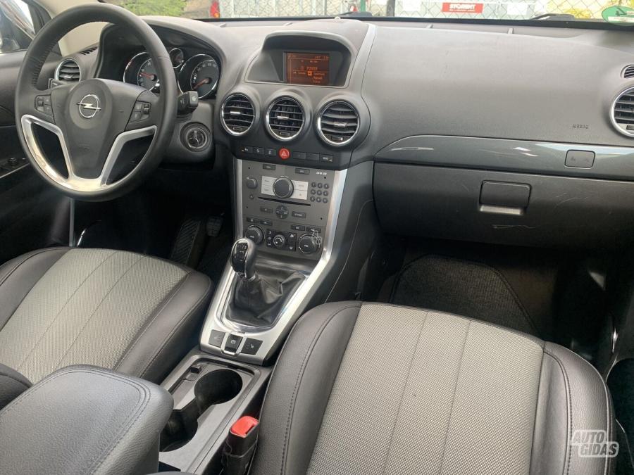 Black Opel Antara 2013 in Kaunas, with an engine capacity of 2.20 L and mileage of 240 thousand km for 5199 €, photo 25 on AUTOMOTO.COM.LV