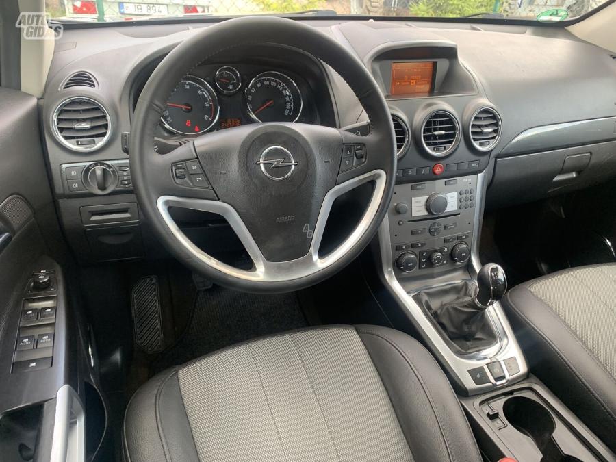 Black Opel Antara 2013 in Kaunas, with an engine capacity of 2.20 L and mileage of 240 thousand km for 5199 €, photo 27 on AUTOMOTO.COM.LV
