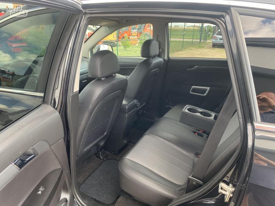 Black Opel Antara 2013 in Kaunas, with an engine capacity of 2.20 L and mileage of 240 thousand km for 5199 €, photo 59 on AUTOMOTO.COM.LV