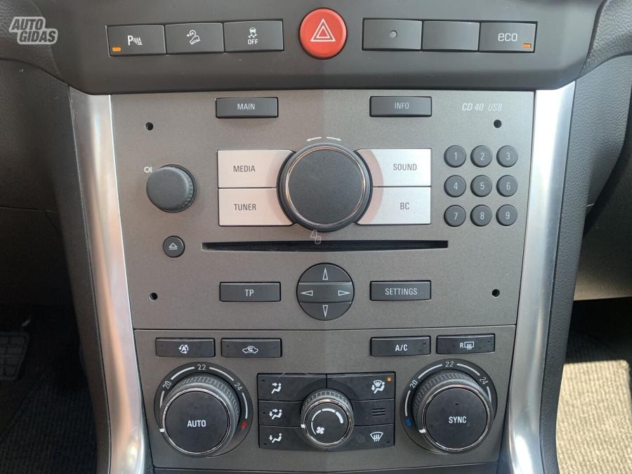 Black Opel Antara 2013 in Kaunas, with an engine capacity of 2.20 L and mileage of 240 thousand km for 5199 €, photo 53 on AUTOMOTO.COM.LV
