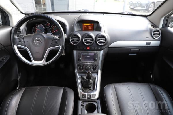 Black Opel Antara 2013 in Tukums, with an engine capacity of 2.20 L and mileage of 232 thousand km for 3500 €, photo 7 on AUTOMOTO.COM.LV