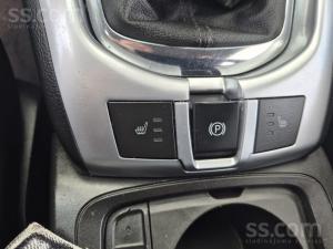 Melns Opel Antara 2013 Daugavpils, ar dzinēja tilpumu 2.20 L un nobraukumu 0 tūkst. km par 6550 €, foto 12 vietnē AUTOMOTO.COM.LV