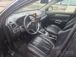 Black Opel Antara 2013 in Daugavpils, with an engine capacity of 2.20 L and mileage of 210 thousand km for 5350 €, photo 7 on AUTOMOTO.COM.LV