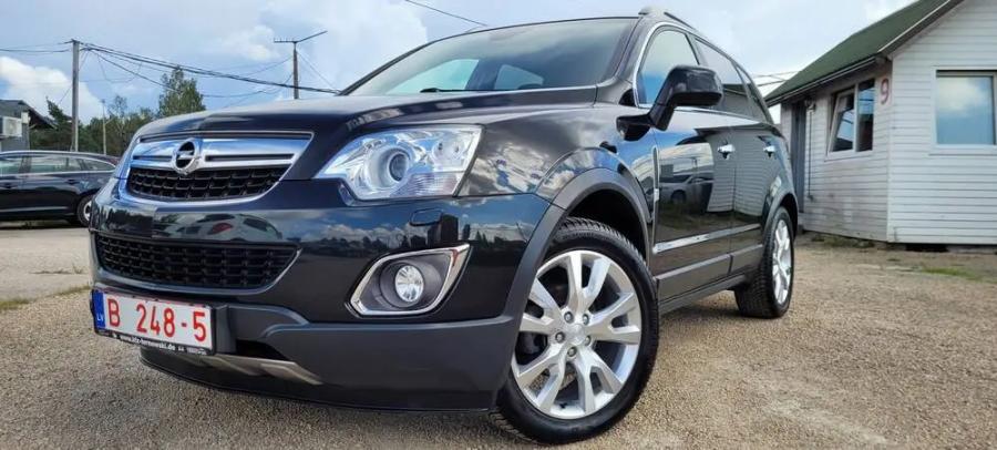 Black Opel Antara 2014 in Riga, with an engine capacity of 2.20 L and mileage of 175 thousand km for 8900 €, photo 1 on AUTOMOTO.COM.LV