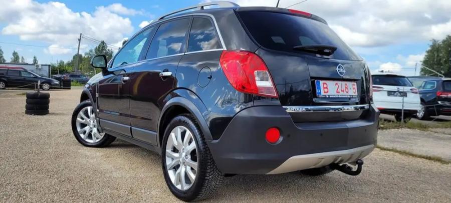 Black Opel Antara 2014 in Riga, with an engine capacity of 2.20 L and mileage of 175 thousand km for 8900 €, photo 7 on AUTOMOTO.COM.LV