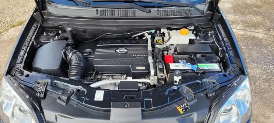 Black Opel Antara 2014 in Riga, with an engine capacity of 2.20 L and mileage of 175 thousand km for 8900 €, photo 16 on AUTOMOTO.COM.LV